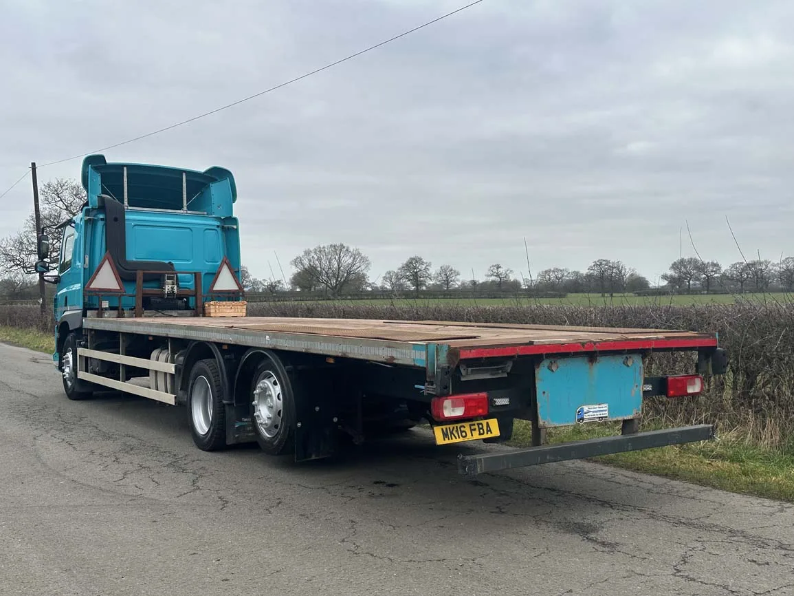 DAF CF 370 6 X 2 Sleeper Cab Flatbed - MK16FBA - Sotrex Limited