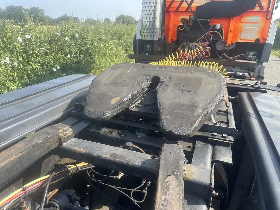 Foden Alpha 3000 S106 6 X 4 Tractor Unit - DIG9744 - Sotrex Limited