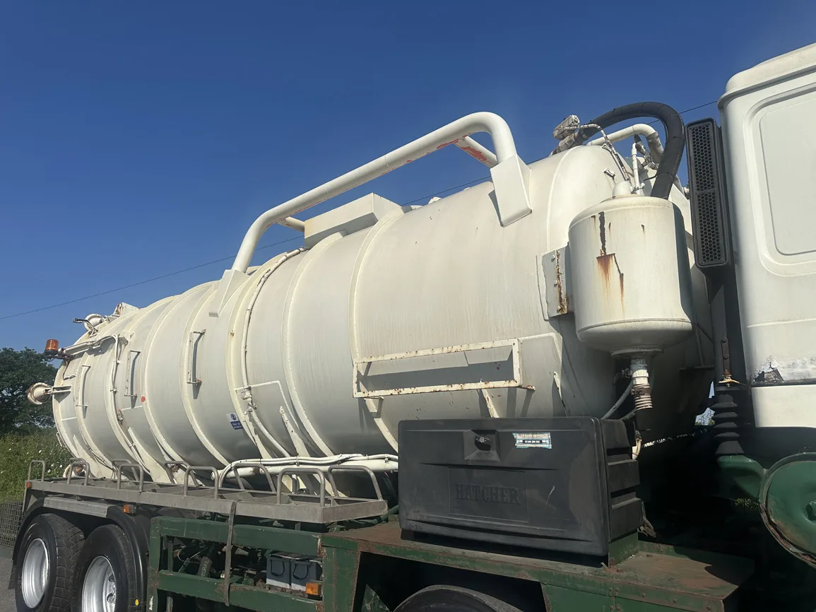 ERF ECS 11.35 8 X 4 Vacuum Tanker - EF02ERF - Sotrex Limited