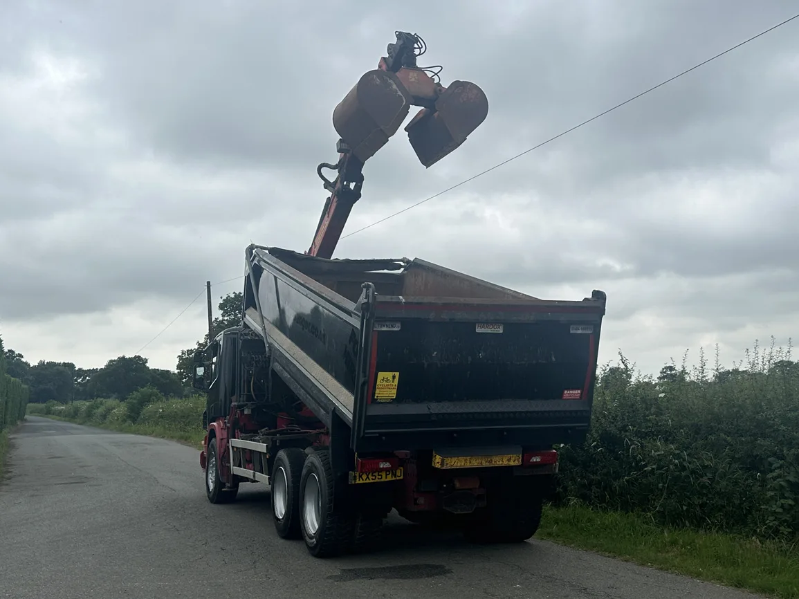 Scania P340 6 X 4 Tipper with Grab - KX55PNJ - Sotrex Limited
