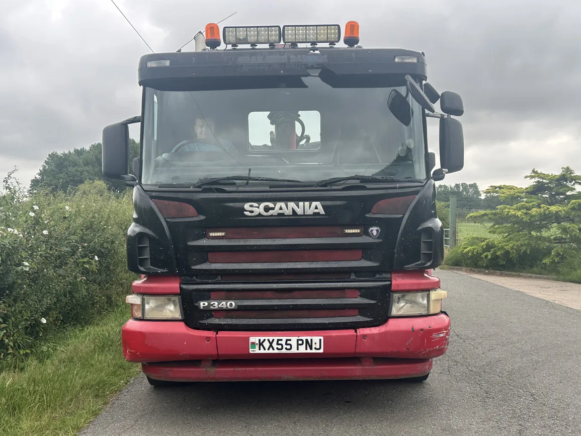 Scania P340 6 X 4 Tipper with Grab - KX55PNJ - Sotrex Limited