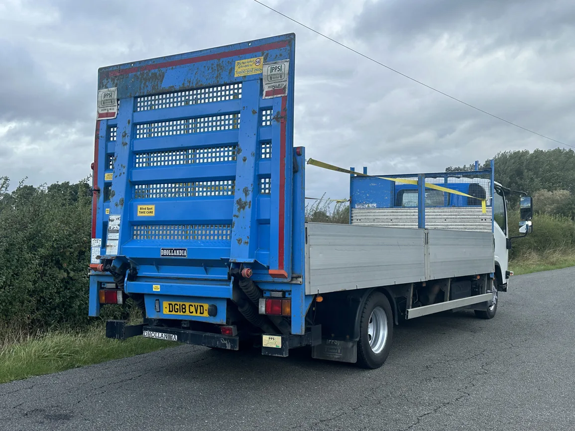 Isuzu N75 190 4 X 2 Dropside Flatbed - DG18CVD - Sotrex Limited