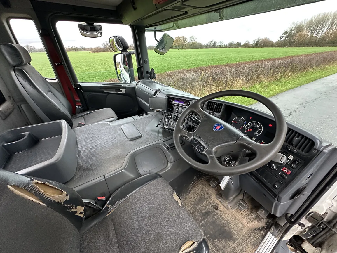 Scania P340 8 X 2 Beavertail - RX57DDK - Sotrex Limited